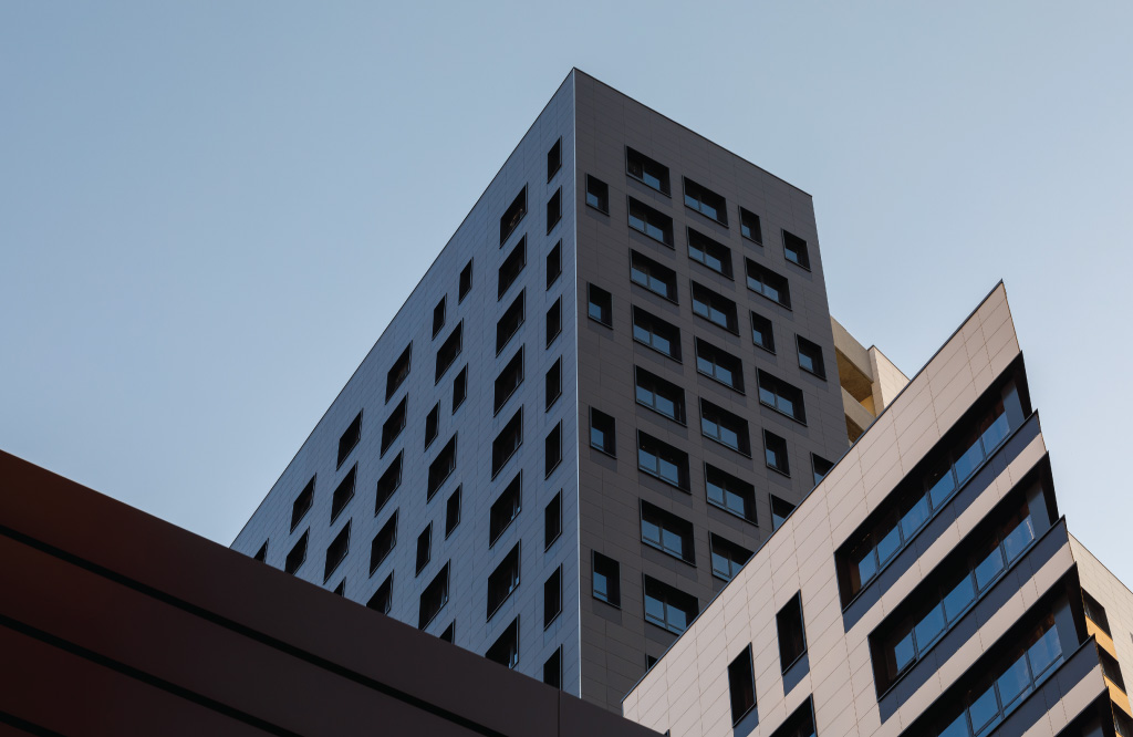 Explore 7 Ceramic Cladding Systems for Modern Architecture